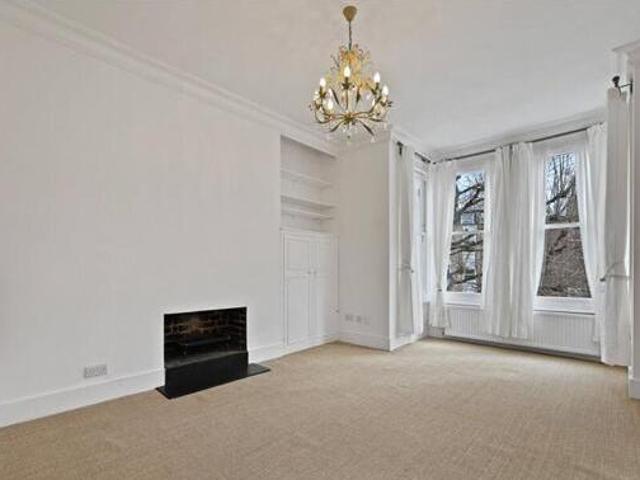 Westwick Gardens, Brook Green, 2 Bedroom Apartment