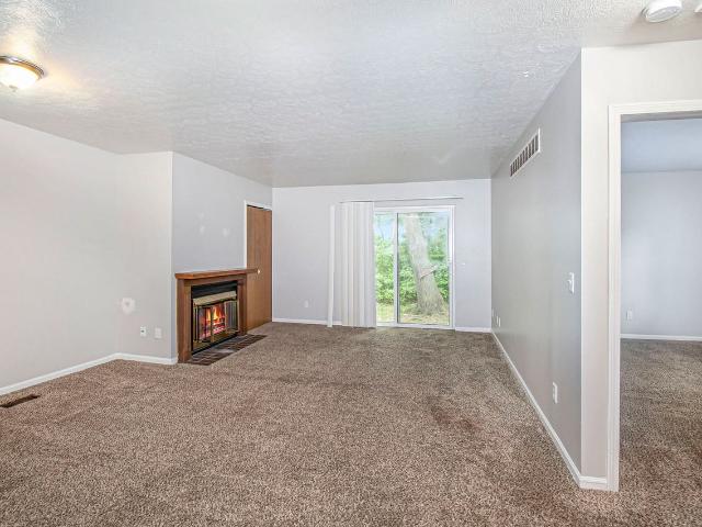 Westwind Townhomes 2 Bedroom Apartment for Rent at 225 Spinnaker Dr, Lansing, MI 48917