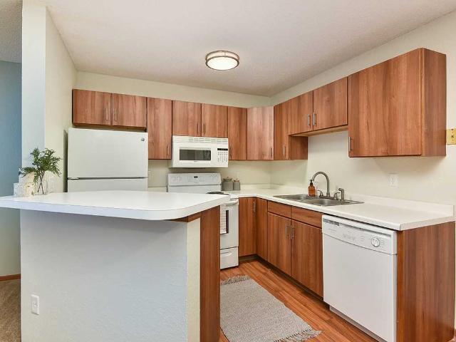 Westwind Apartments 2 Bedroom Apartment for Rent at 275 Shelard Pkwy, St. Louis Park, MN 55426 Shelard Park