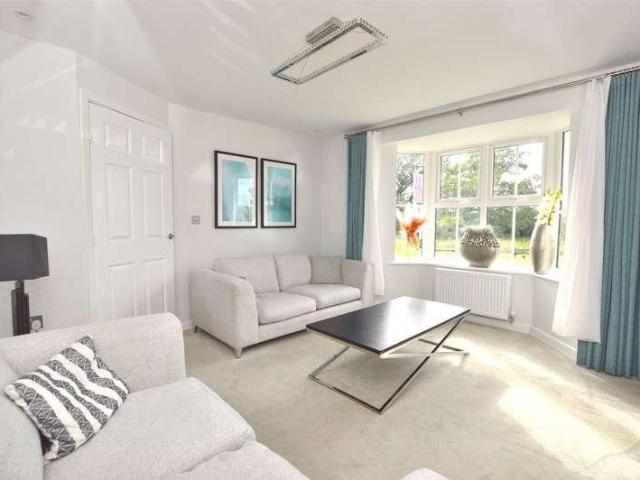 Westvale Road, Horley, Surrey, RH6