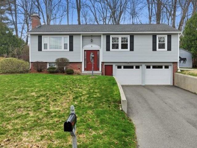 Westview Ter, Easthampton, Home For Sale