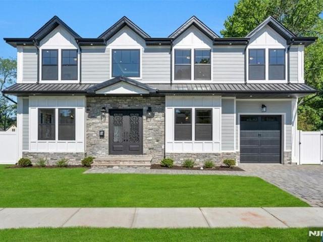 Westview Dr, Bergenfield, Home For Sale