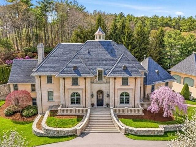 Wescott Dr, Hopkinton, Home For Sale