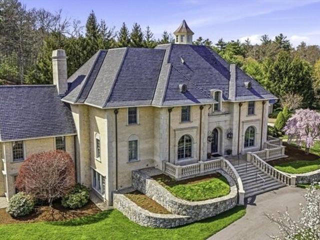 Wescott Dr, Hopkinton, Home For Sale