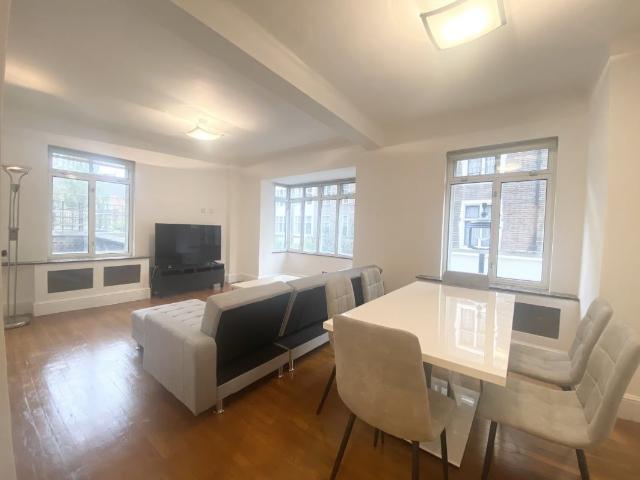 Wesley Court, Weymouth Street, Twickenham W1G, 2 bed flat to rent, £3,250 pcm | PrimeLocation