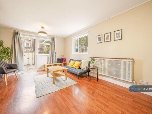 Wesley Close, London, SE17 4 bed end of terrace house to rent £4,295 pcm £991 pw