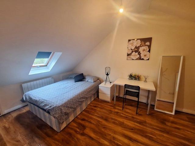 Wesley Avenue, London NW10, Room to rent, £800 pcm | PrimeLocation