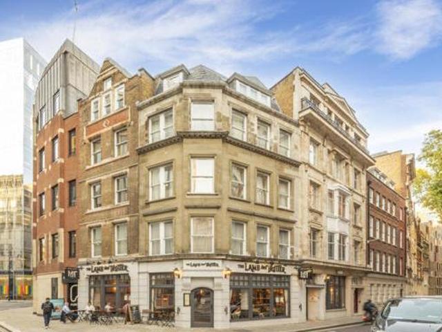 Wesley House, Little Britain, 2 Bedroom Flat