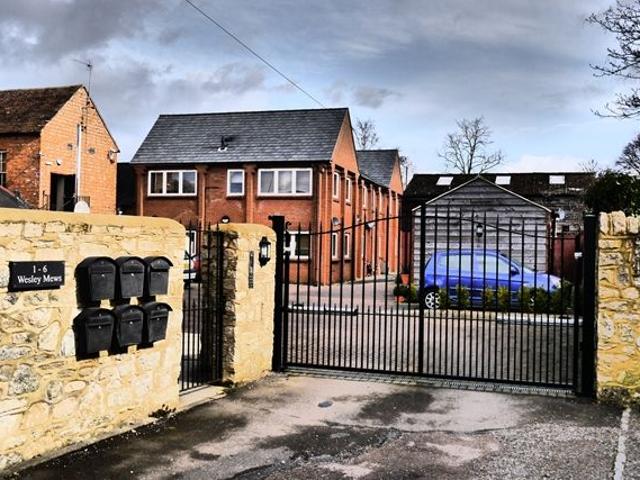 Wesley Mews, Stony Stratford, Milton Keynes MK11, 2 bed flat to rent, £1,250 pcm | PrimeLocation