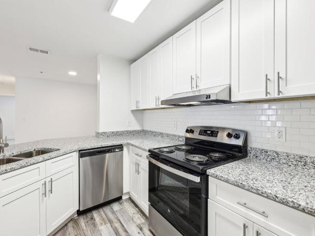 Wesley St. Claire Apartments at Lawrenceville 2 Bedroom Apartment for Rent at 3350 Sweetwater Rd, Lawrenceville, GA 30044