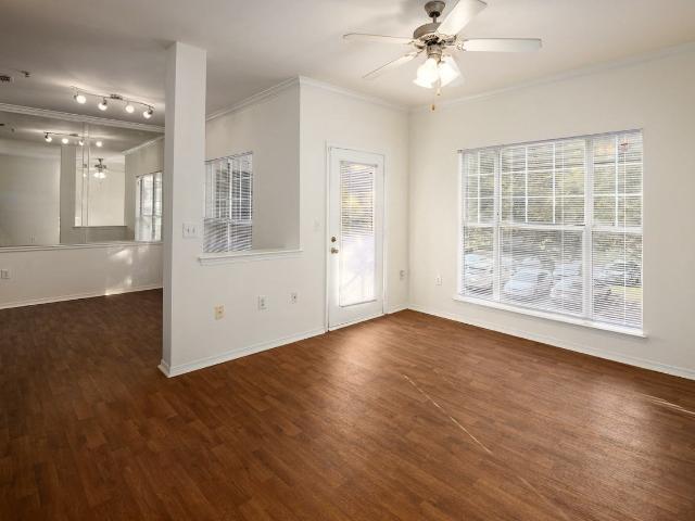 Wesley St. James Apartments at Sandy Springs 1 Bedroom Apartment for Rent at 7785 Roswell Rd, Atlanta, GA 30350