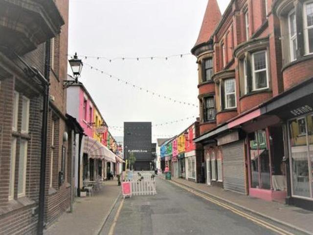 Wesley Street, Southport, 2 Bedroom Flat