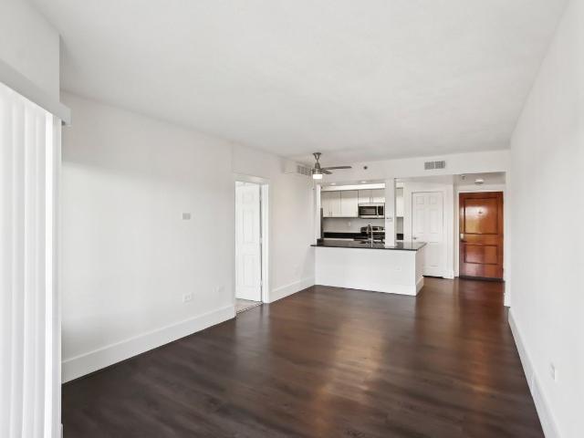 Wesley Townsend Apartments at Buckhead 2 Bedroom Apartment for Rent at 200 Colonial Homes Dr Nw, Atlanta, GA 30309 Colonial