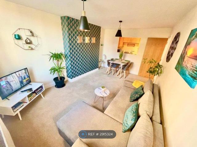 Wessex House, Bournemouth BH1, 1 bed flat to rent, £1,550 pcm | PrimeLocation