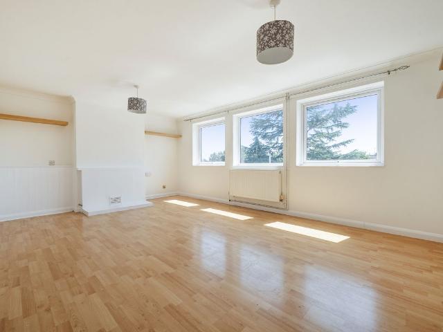 Wessex Way, Maidenhead SL6, 3 bed flat to rent, £1,575 pcm | PrimeLocation