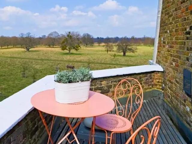 Wesstfield House, Hampton Court Road, London, KT8 9BX, United Kingdom | 1 bed apartment for rent #138930406 | Rentberry