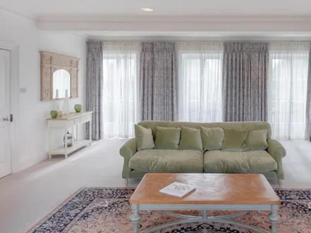 Wesstfield House, Hampton Court Road, London, KT8 9BX, United Kingdom | 1 bed apartment for rent #138931089 | Rentberry