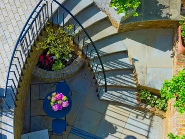 Wesstfield House, Hampton Court Road, London, KT8 9BX, United Kingdom | 2 bed apartment for rent #138930598 | Rentberry
