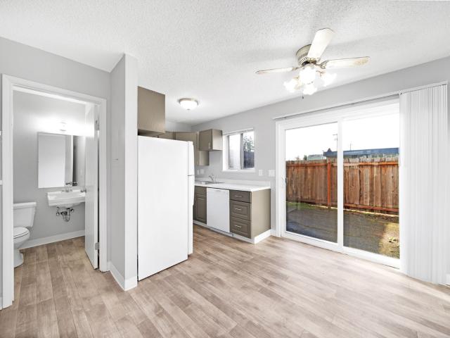 Wetherburne Square Townhomes