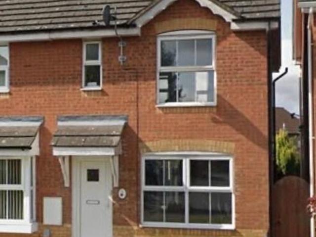 Wetherby Close, Stevenage, SG1 2 bed semi detached house to rent £1,550 pcm £358 pw