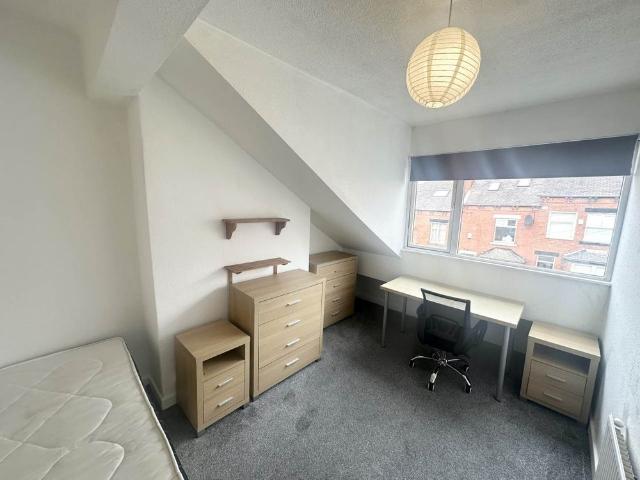 Wetherby Grove, Burley, Leeds