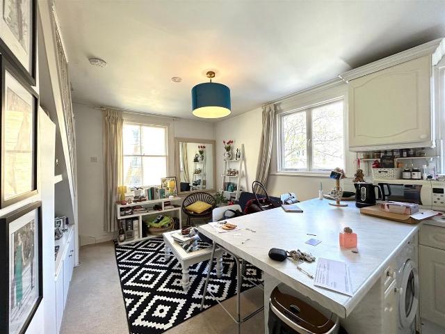 Wetherby Place, Kensington SW7, 1 bed flat to rent, £2,200 pcm | PrimeLocation