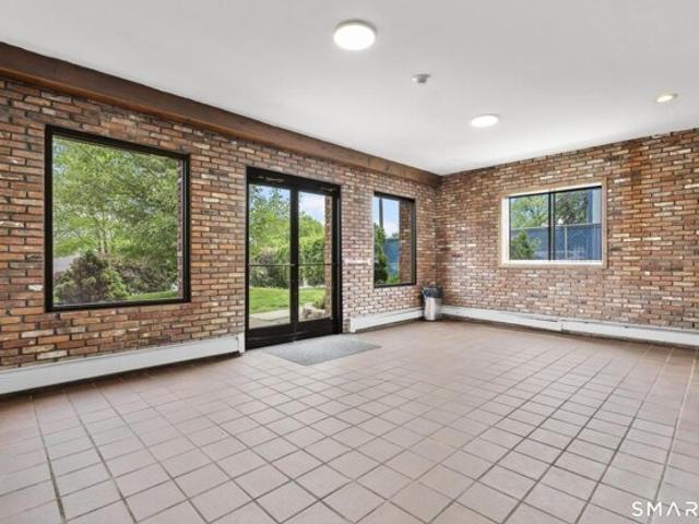 Wethersfield Ave Apt C, Hartford, Condo For Sale
