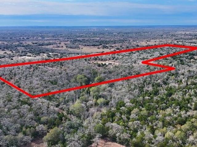 Wetjen Ln, West Point, TX 78963