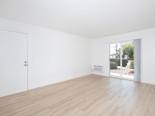 Wexford Manor Apartments 2 Bedroom Apartment for Rent at 7830 Stalmer St, San Diego, CA 92111 Clairemont Mesa East