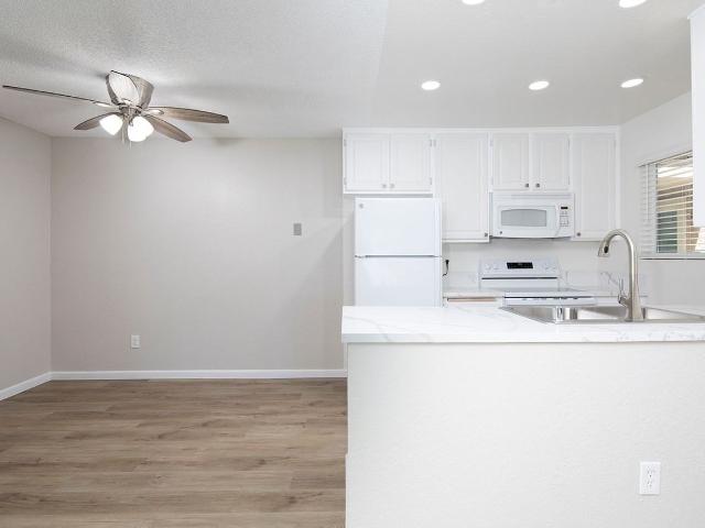Wexford Manor Apartments 2 Bedroom Apartment for Rent at 7830 Stalmer St, San Diego, CA 92111 Clairemont Mesa East