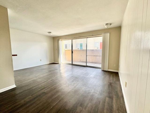 Wexford Plaza 1 Bedroom Apartment for Rent at 4414 Jarboe St, Kansas City, MO 64111 West Plaza