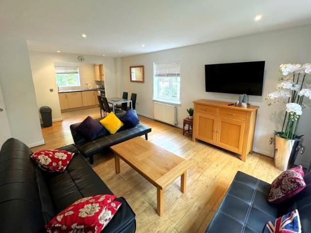 Wey Road, Weybridge 2 bedrooms Property for lettings Seymours