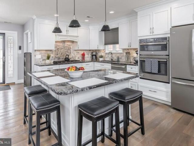 Weybridge Ct, Wenonah, Home For Sale
