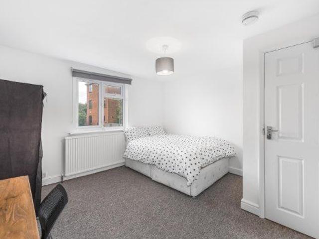 Weydon Lane, Farnham, Surrey GU9, Room to rent, £724 pppm | PrimeLocation