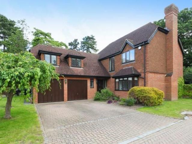 Weylands Park, Weybridge KT13, 5 bed detached house to rent, £4,500 pcm | PrimeLocation