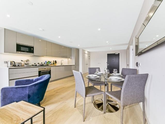 Weymouth Building, 2 Deacon Street, Elephant & Castle, London SE17, 1 bed flat to rent, £2,752 pcm | PrimeLocation