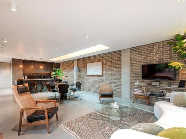 Weymouth Mews, Marylebone, London W1G, 3 bed flat to rent, £27,222 pcm | PrimeLocation