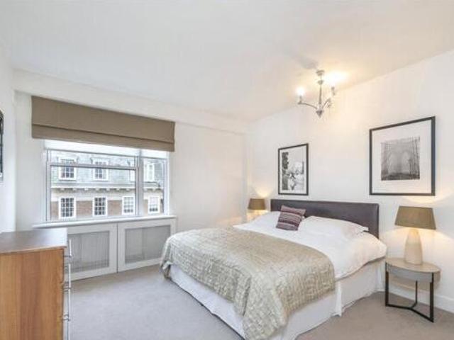 Weymouth Street, Fitzrovia, 3 Bedroom Flat