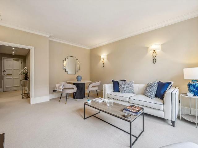 Weymouth Street, London W1G, 1 bed flat to rent, £4,550 pcm | PrimeLocation