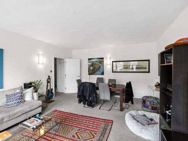 Weymouth Street, London, W1W 5BX