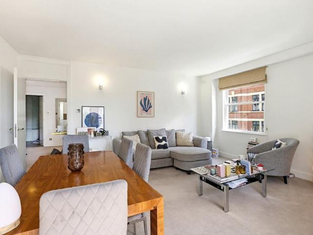 Weymouth Street, London W1W 2 bed flat to rent £4,983 pcm £1,150 pw
