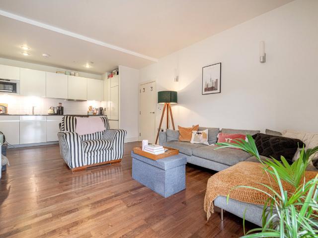 Weymouth Street, Marylebone W1W, 2 bed flat to rent, £5,200 pcm | PrimeLocation