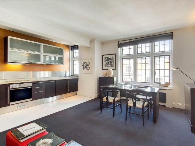 Weymouth Street, Marylebone, London W1G, 1 bed flat to rent, £3,900 pcm | PrimeLocation