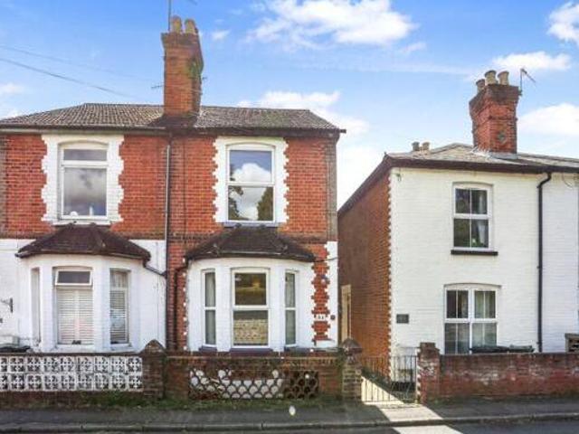 Weyside Rd, Guildford, 3 Bedroom Semi detached