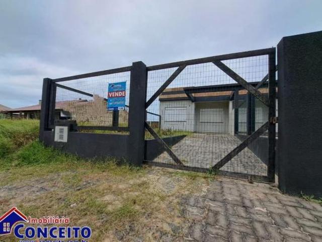 WG43 Ótimo imóvel a beira mar localizado no Balneário Mariluz