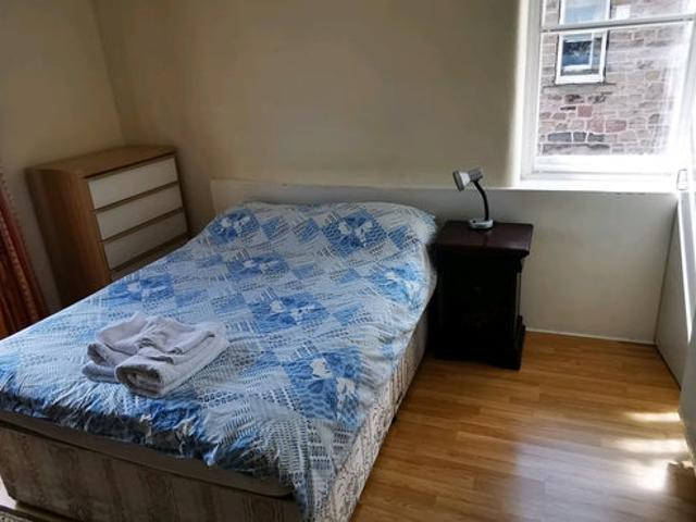 Whole flat to let Newington to students