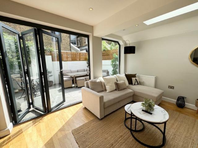 Whole Garden Flat in Fulham