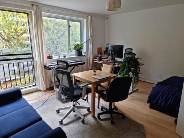 Whole Studio Spacious w/sep. kitchen