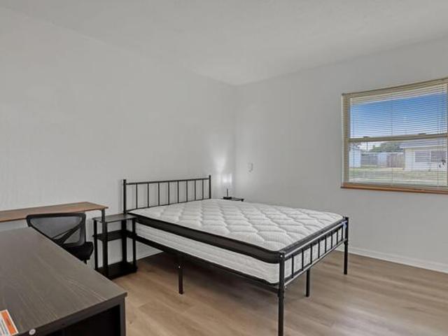 What an amazing PadSplit Home Free WiFi and Free Washer and Dryer!
