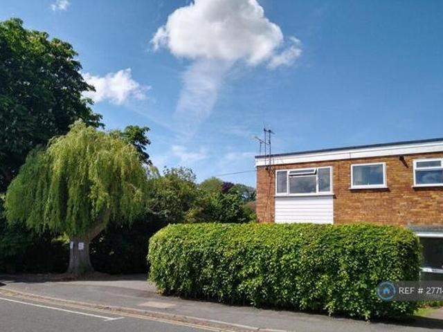Whateleys Drive, Kenilworth, 2 Bedroom Flat